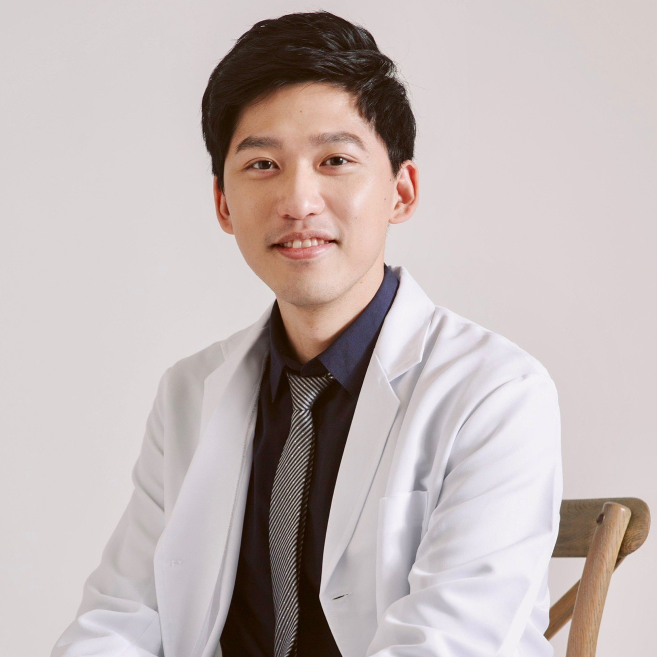 傅品逸 醫師 – e-doctoreye